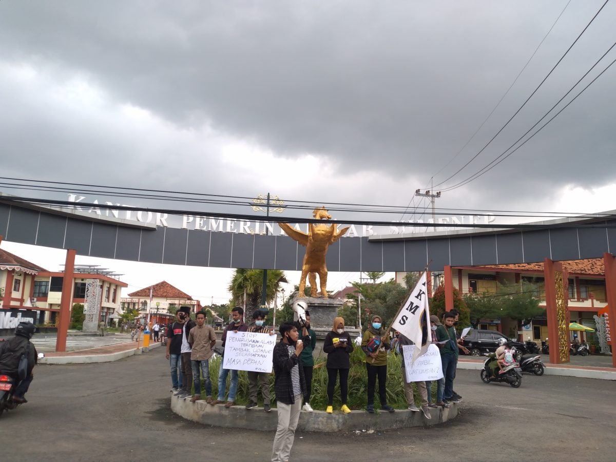 Mahasiswa Tuding Penegak Hukum dan Pemda Sumenep Tidak Berani Tutup ...