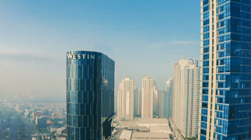 Menikmati Keindahan Panorama Kota di The Westin Surabaya ...