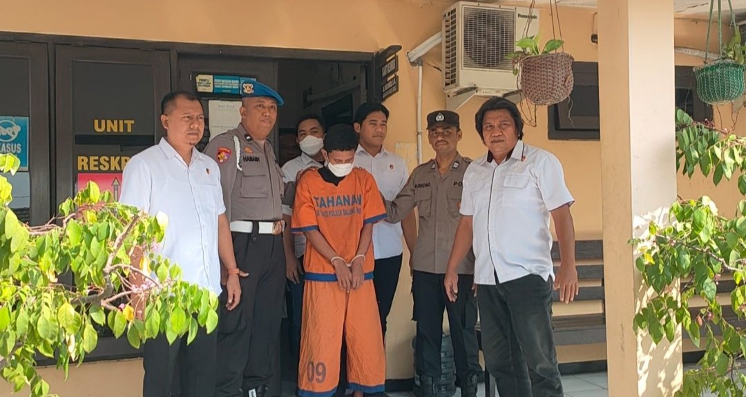 Pria Asal Kemangsen Nekat Edarkan Sabu dengan Komisi Sejuta Per Transaksi - SurabayaOnline.co