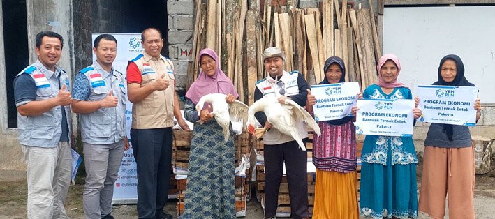 YBM PLN Semarakkan Ramadan dengan Aksi Sosial, Berbagi Kebahagiaan di Jawa Timur - SurabayaOnline.co